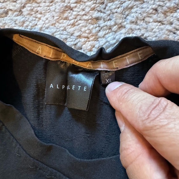 Alphalete | Shirts | Alphalete Compression Workout Gym Bodybuilding Tee ...